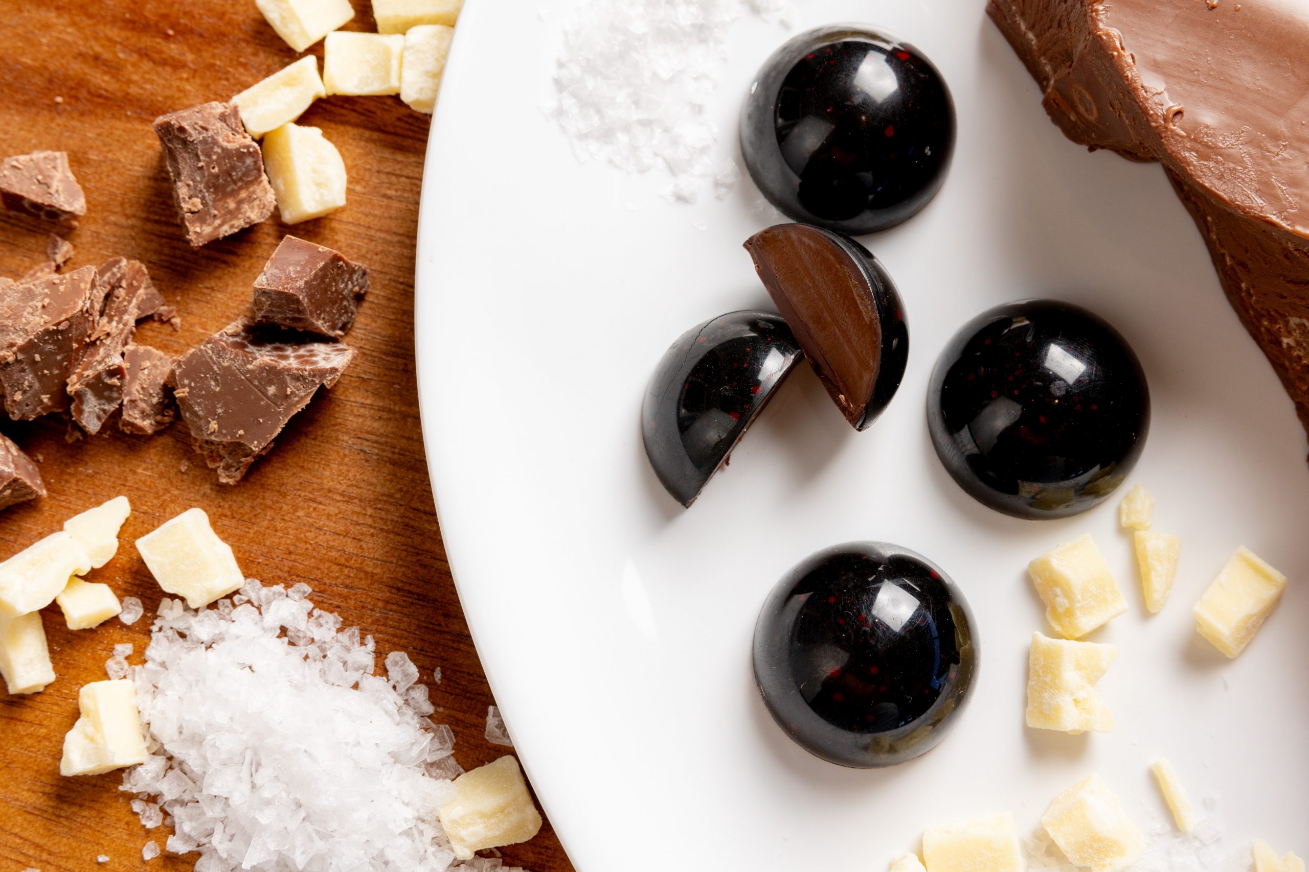 The Perfect Blend: Dark Chocolate with Sea Salt - Chocs 'N Boxes